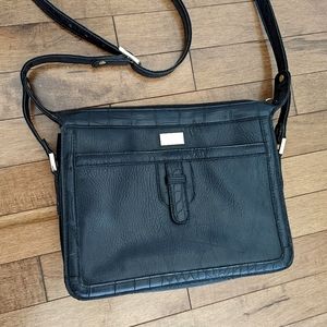 Cornell | Bags | Vintage Cornell Crossbody Bag Purse Black Pu Leather ...